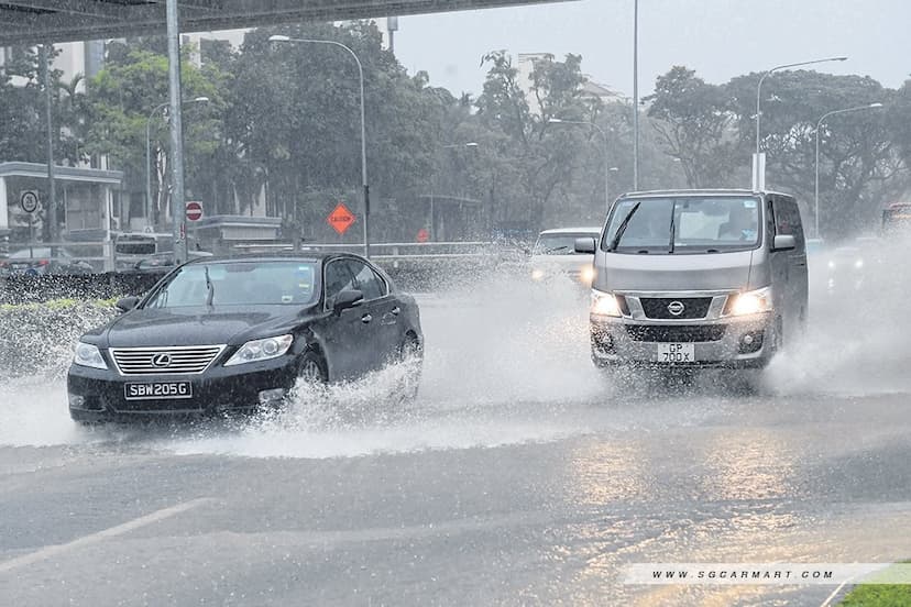Here's how to drive through flooded roads - Sgcarmart