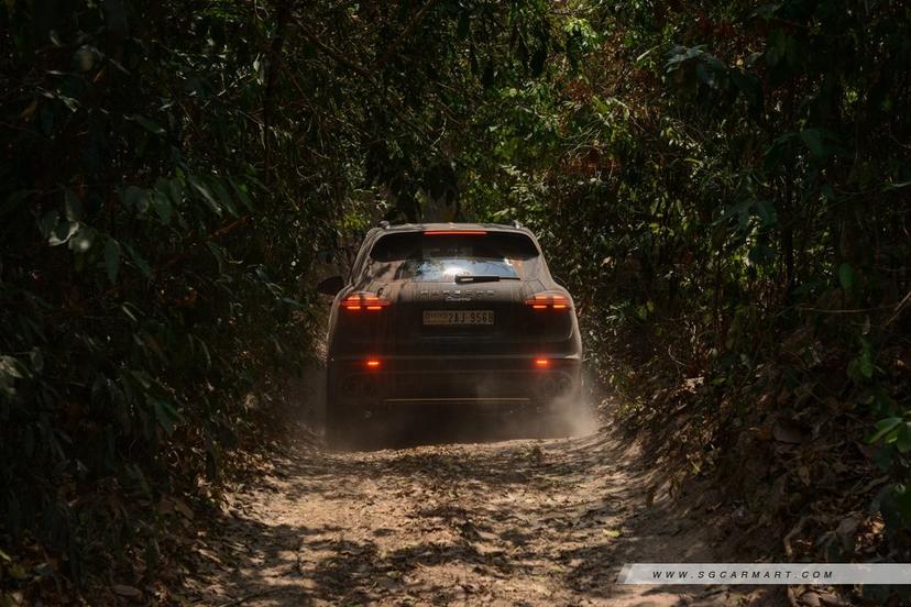 The Porsche Cayenne and Macan could be the ultimate secret agent cars ...