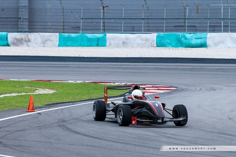 Here's what you'll need to drive a Formula 4 race car - Sgcarmart