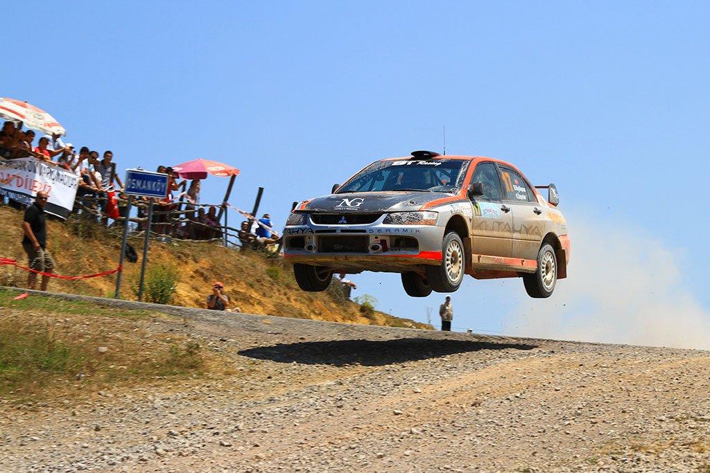 Subaru Impreza voted as Japan's most iconic rally hero - Sgcarmart