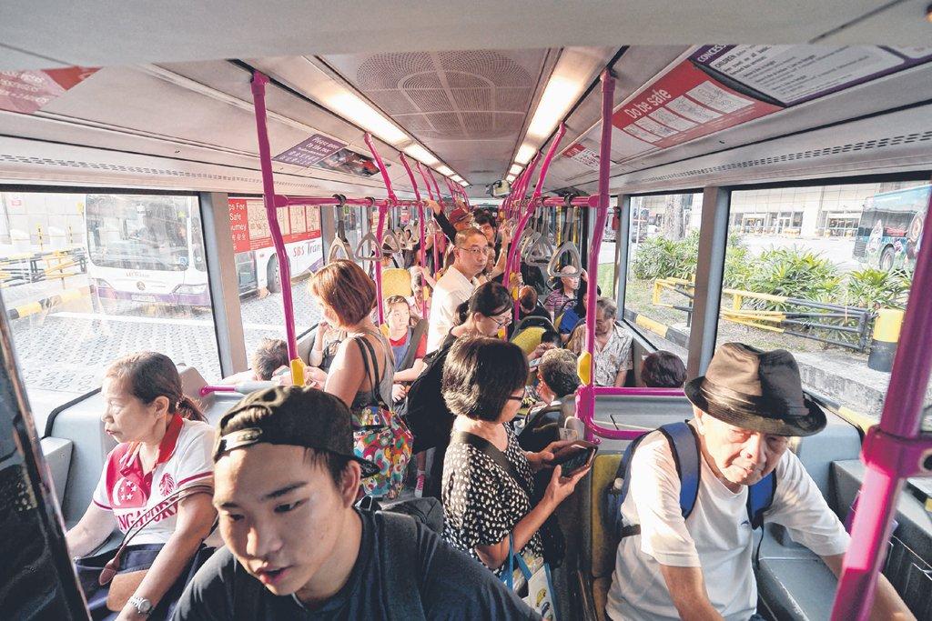 Commuters happier with buses, trains in 2018 - Sgcarmart
