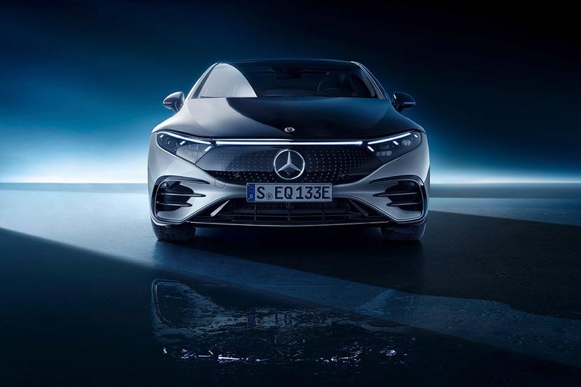 Mercedes-Benz EQS luxury electric sedan revealed - Sgcarmart
