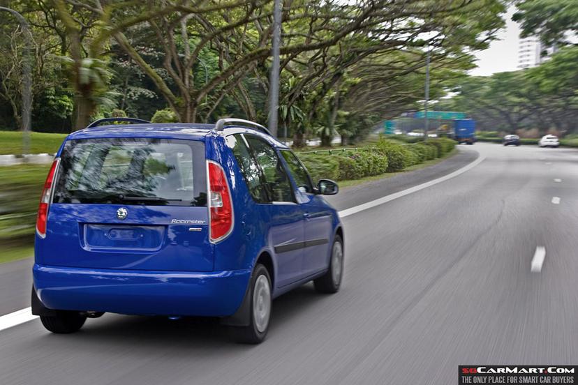 Skoda Roomster 1.6 Review - Sgcarmart