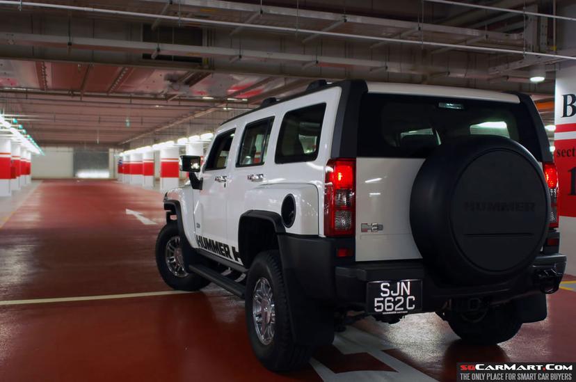 Hummer H3 Review - Sgcarmart