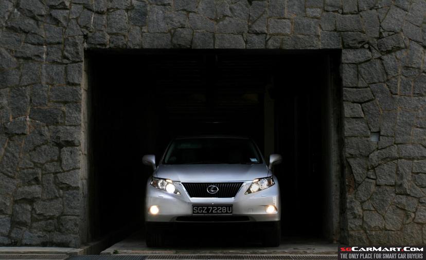 Lexus RX350 3.5 Moonroof (A) Review - Sgcarmart
