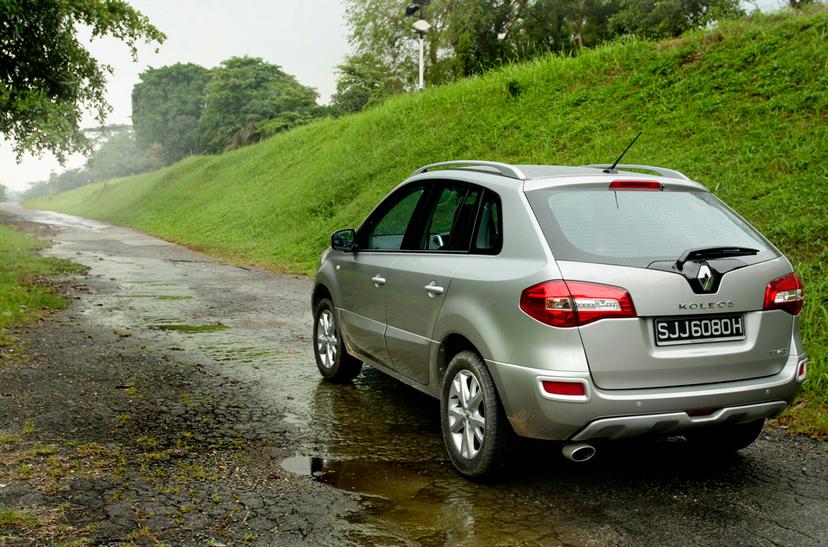 Renault Koleos Review - Sgcarmart
