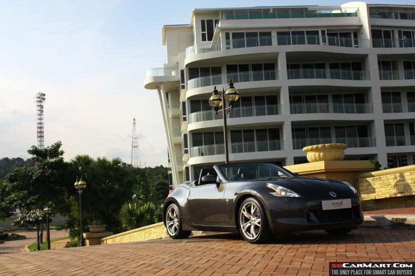 Nissan 370Z Roadster 3.7 (A) Review - Sgcarmart