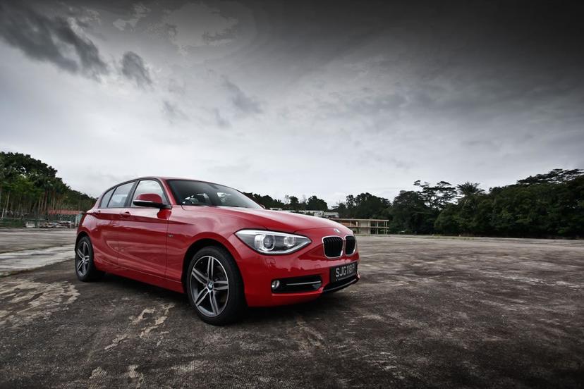 BMW 1 Series 118i (A) Review - Sgcarmart