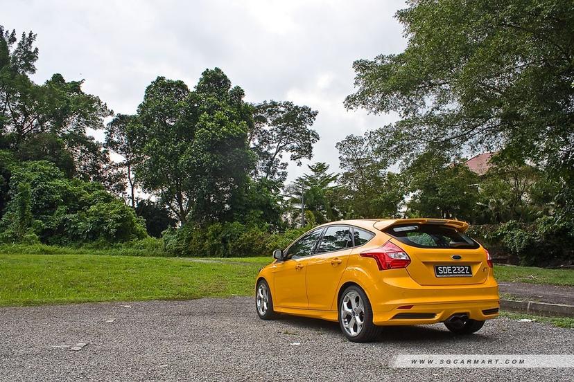 Ford Focus ST 2.0 (M) Review - Sgcarmart