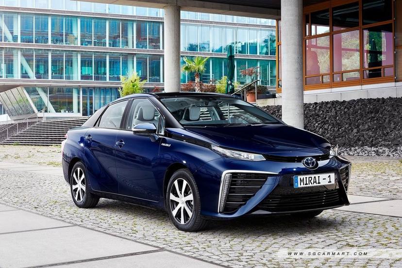 Toyota Mirai Fuel Cell (A) First Drive Review - Sgcarmart
