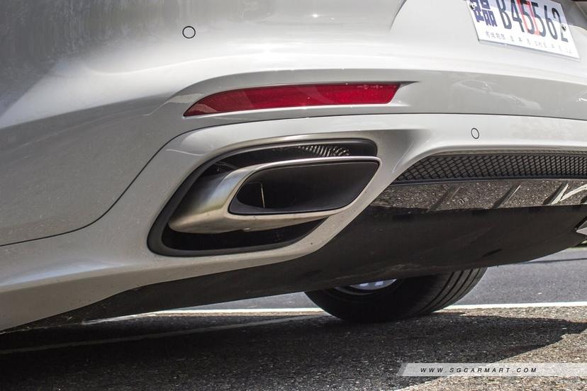 Porsche Panamera PDK 3.0 (A) First Drive Review - Sgcarmart