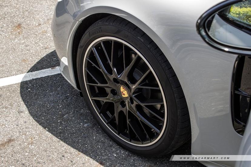 Porsche Panamera PDK 3.0 (A) First Drive Review - Sgcarmart