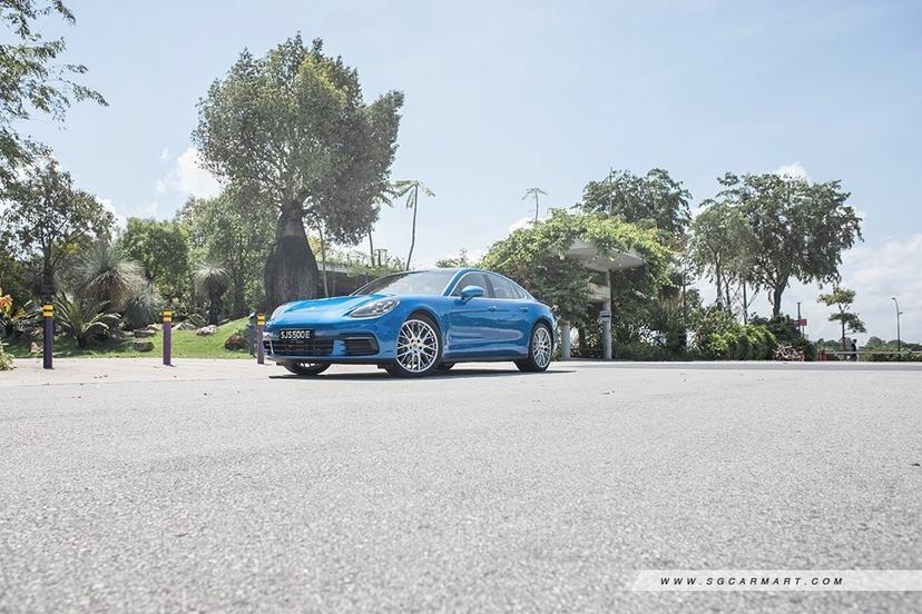 Porsche Panamera PDK 3.0 (A) Review - Sgcarmart