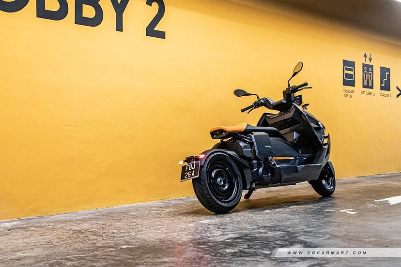 BMW CE 04 Review - Sgcarmart