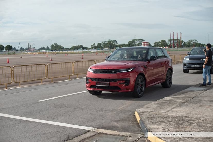 Land Rover Range Rover Sport Mild Hybrid 3.0P Dynamic SE (A) First ...