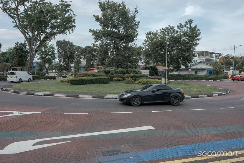 4 things you need to know about using a roundabout - Sgcarmart