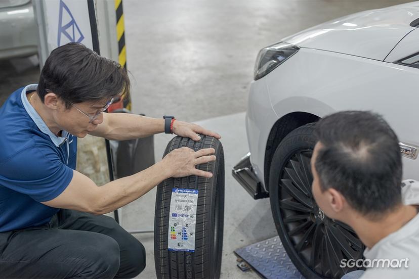 Rubber meets the road: A day in the life of a PHV driver - Sgcarmart