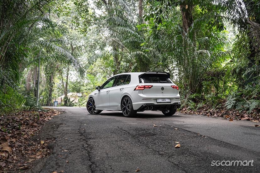 Volkswagen Golf R Performance Pack Review - Sgcarmart