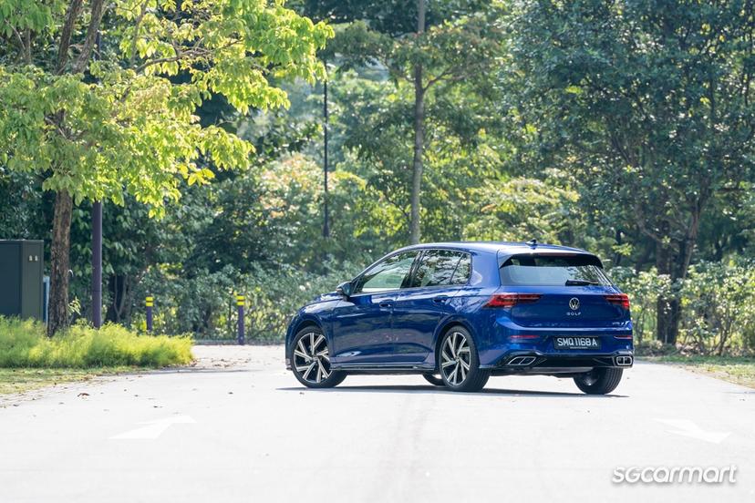 Volkswagen Golf R-Line review - Sgcarmart