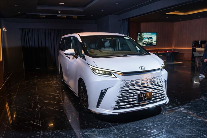 Lexus LM, uber-luxurious seven-seater MPV, launched in SG - Sgcarmart