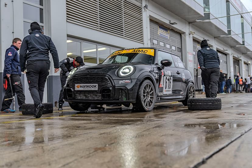 MINI unveils new John Cooper Works logo - Sgcarmart