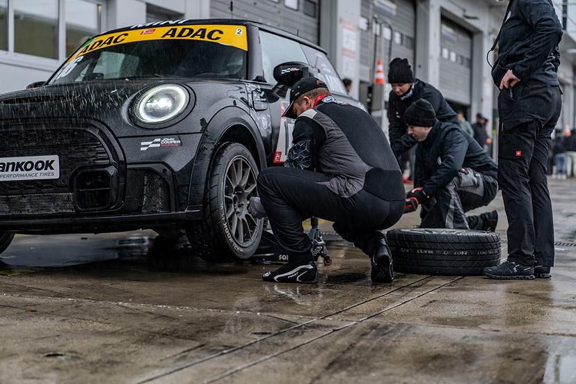 MINI unveils new John Cooper Works logo - Sgcarmart
