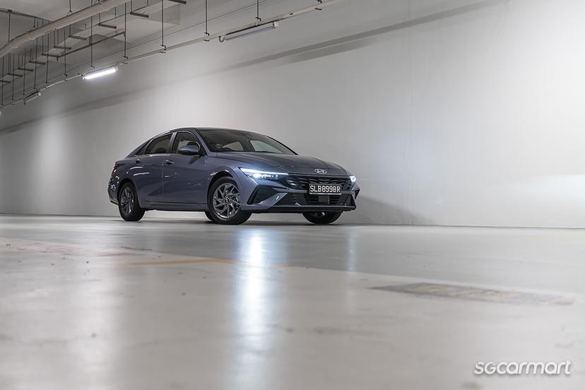 Hyundai Avante Hybrid Elite Facelift Review - Sgcarmart