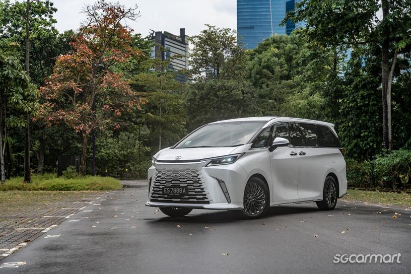 Lexus LM Hybrid Review - Sgcarmart