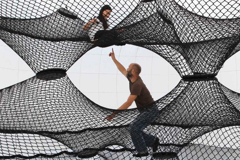 Porsche's Pepita pattern inspires latest 'The Art of Dreams' - Sgcarmart