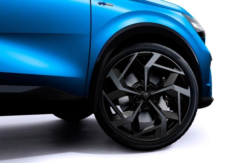 Renault unveils the high performance version of Rafale - Sgcarmart