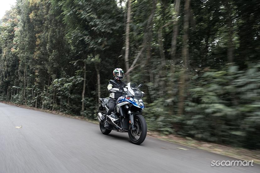 BMW R 1300 GS Trophy Bike Review - Sgcarmart