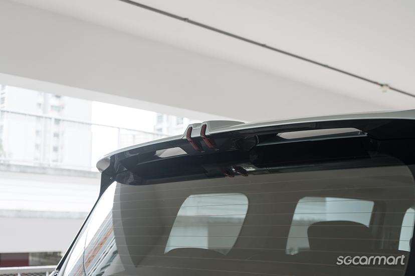 Maxus MIFA 7 Luxury Review - Sgcarmart