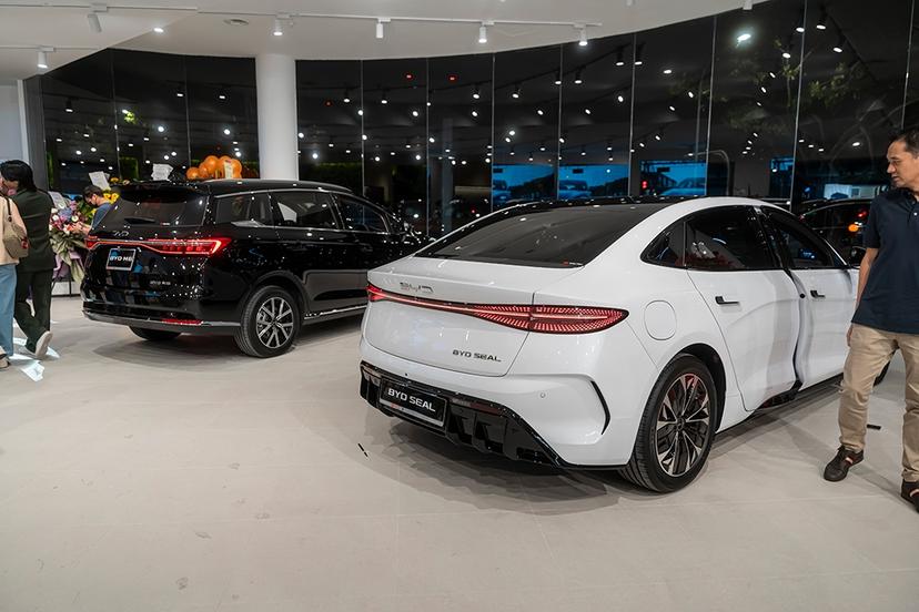 Harmony Auto opens new BYD showroom in Ubi - Sgcarmart