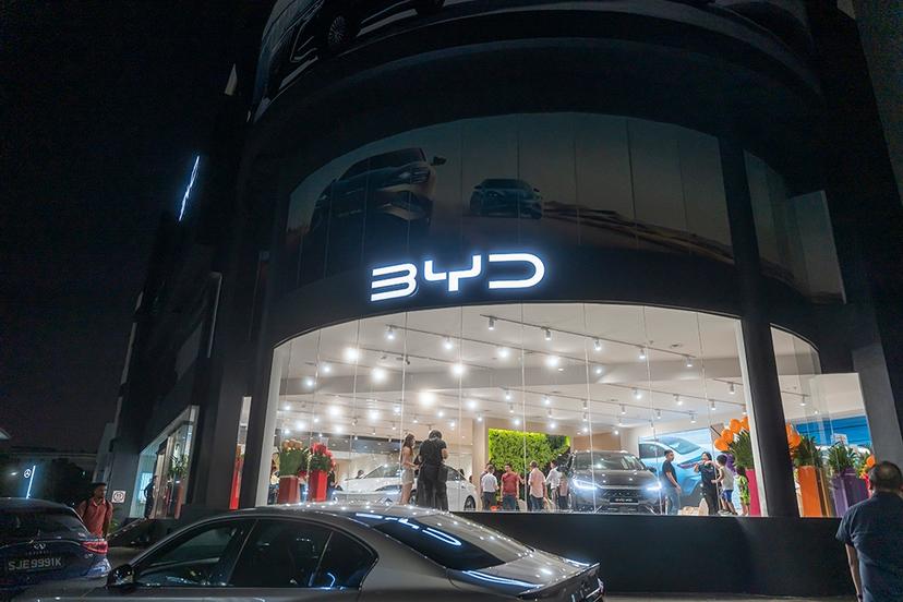 Harmony Auto opens new BYD showroom in Ubi - Sgcarmart