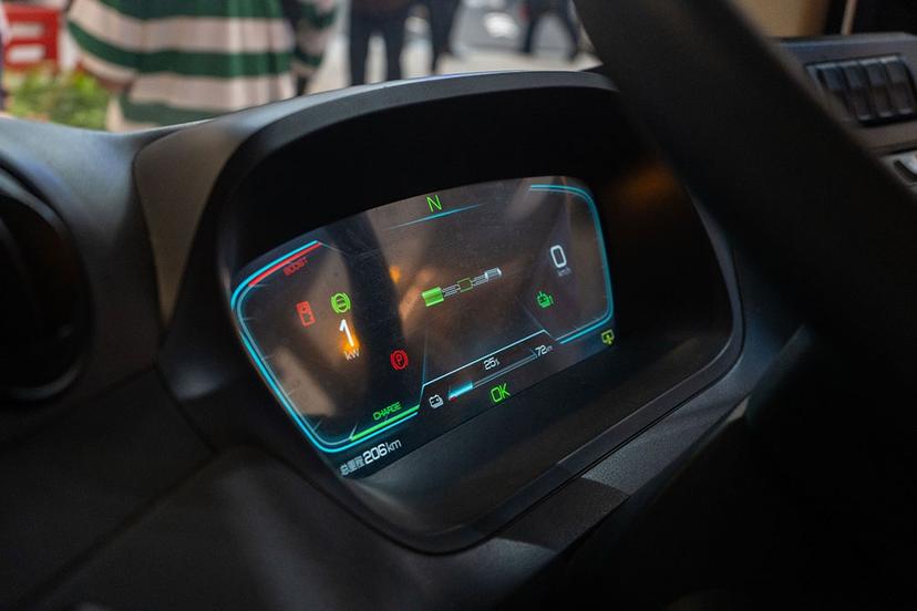 BYD shows off first double-decker electric bus in Singapore - Sgcarmart