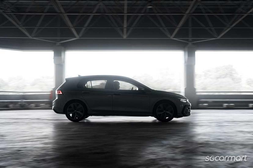 Volkswagen Golf R-Line Facelift Review - Sgcarmart
