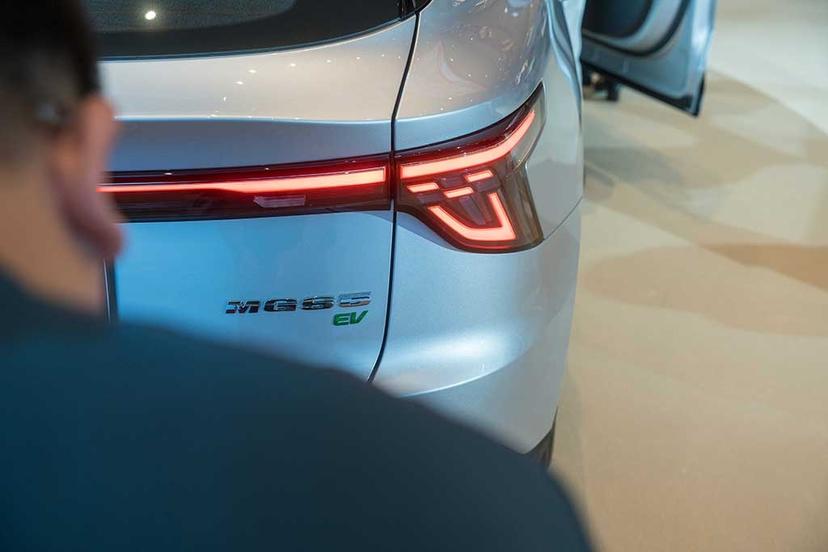 MGS5 EV launched in Singapore, eligible for Cat A COE - Sgcarmart