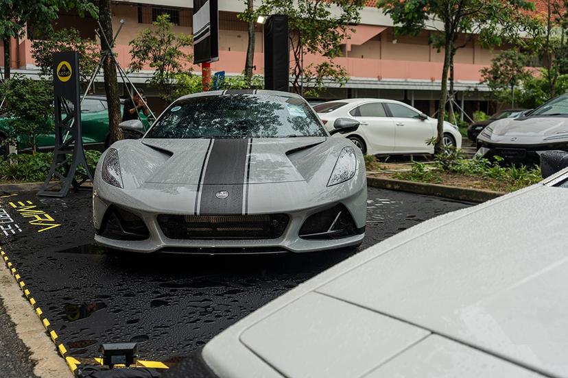 Lotus Emira Turbo SE launched in Singapore - Sgcarmart