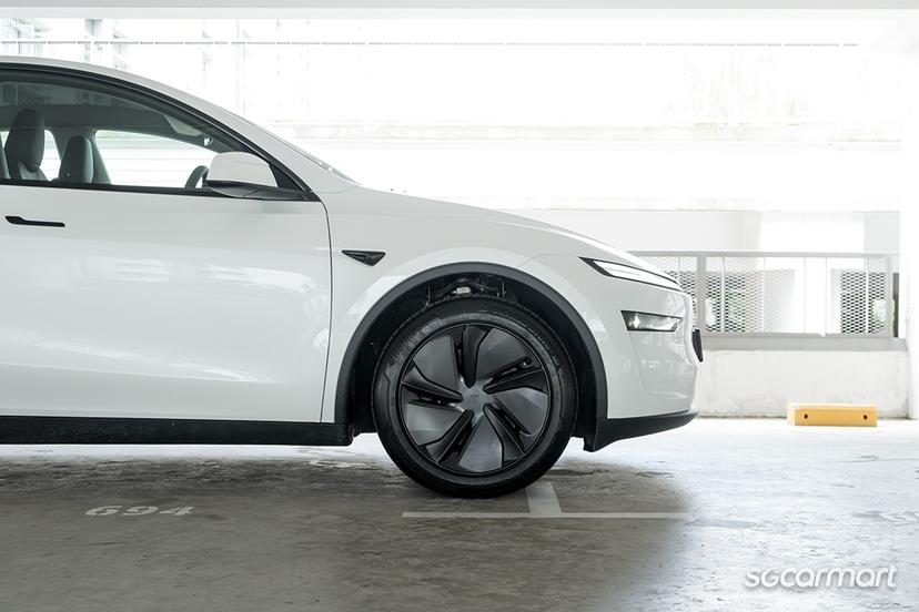 Tesla Model Y RWD 110 Facelift Review - Sgcarmart