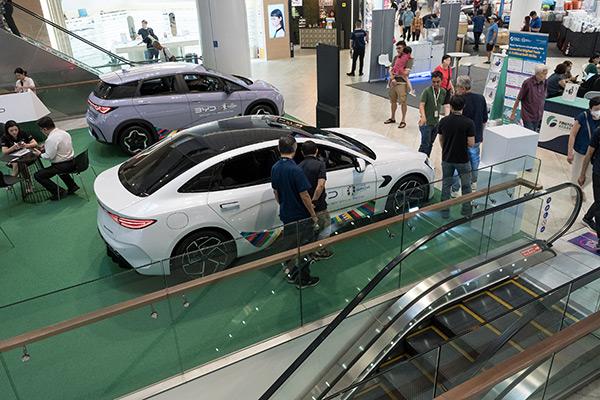 BYD by 1826 opens in Singapore - Sgcarmart