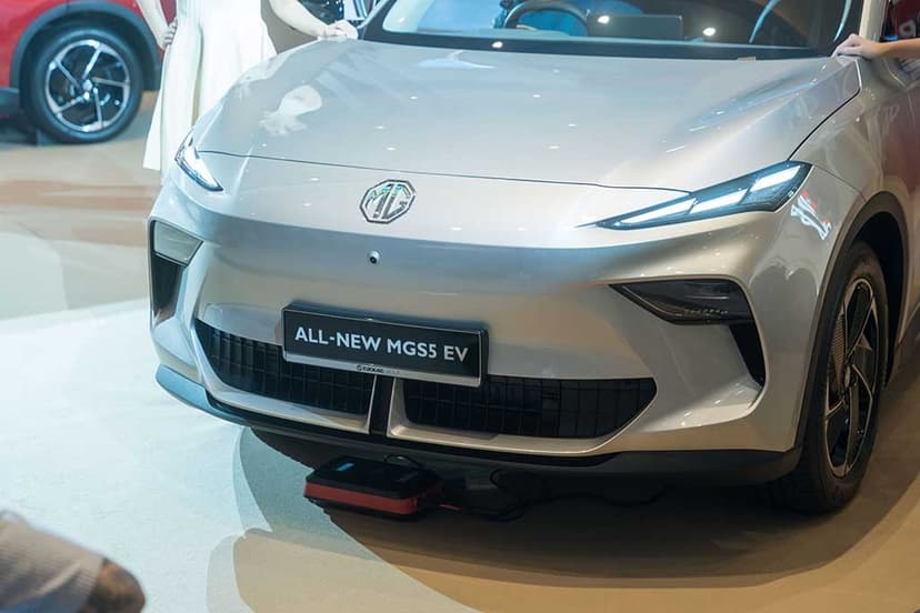 MGS5 EV launched in Singapore, eligible for Cat A COE - Sgcarmart