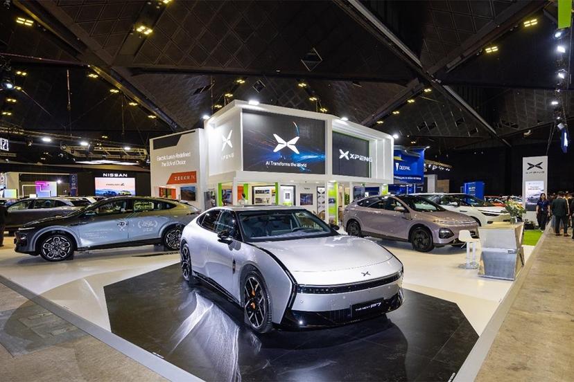 XPENG showcases the Next P7 and the G6 Air at SG Motor Show - Sgcarmart