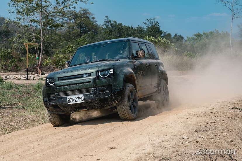 Land Rover Defender D350 Facelift First Drive Review - Sgcarmart